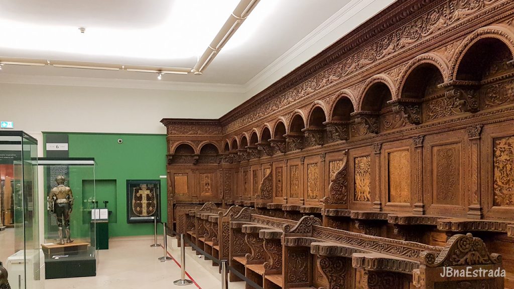 Museu Nacional Húngaro e Praça dos Heróis - Budapeste